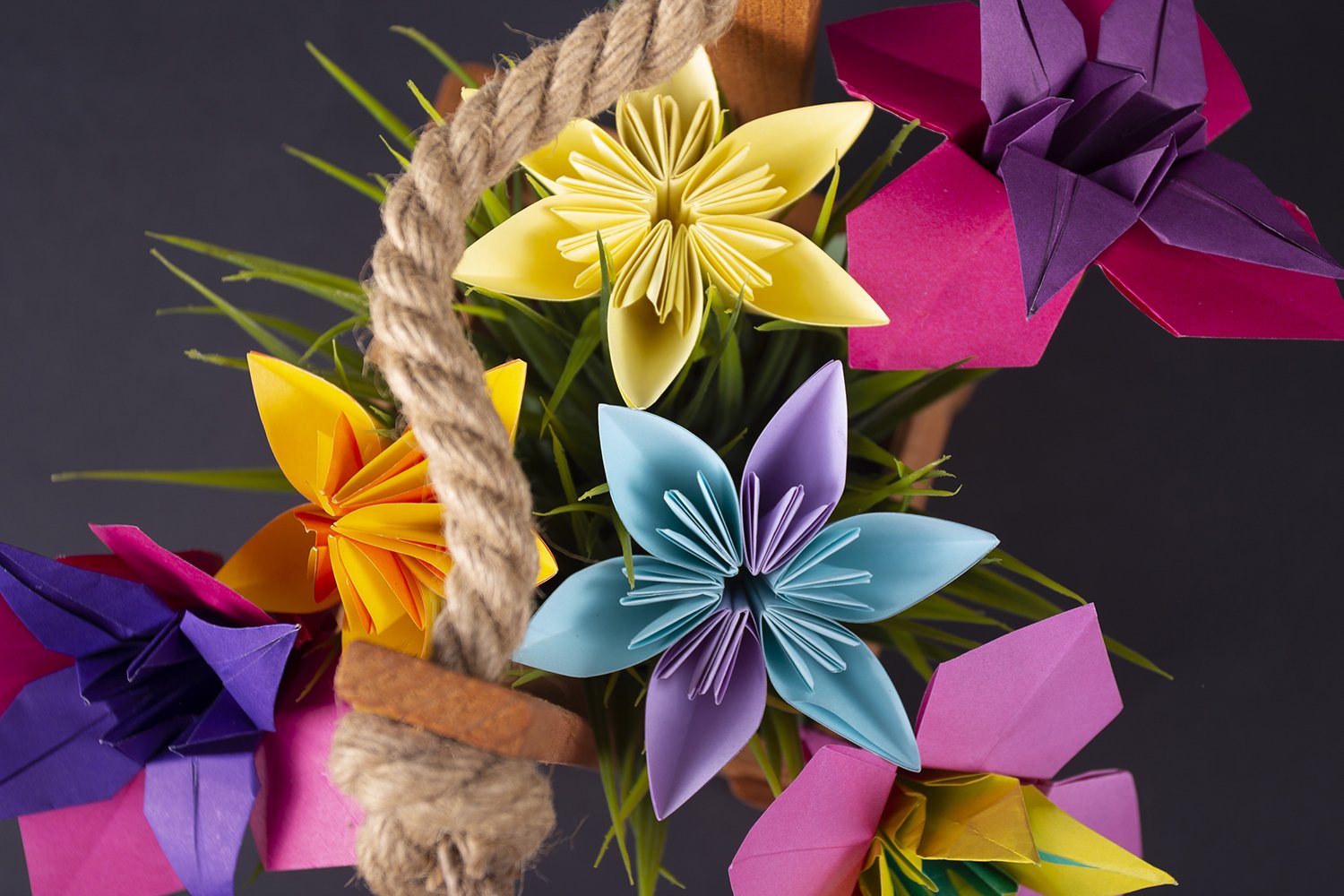 Handmade colored paper flowers origami bouquet paper craft (587892 ...