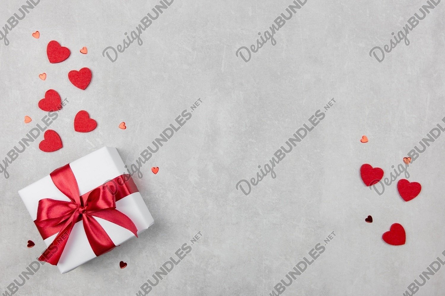 Valentines day flat lay background with gift box and hearts. (1139828 ...