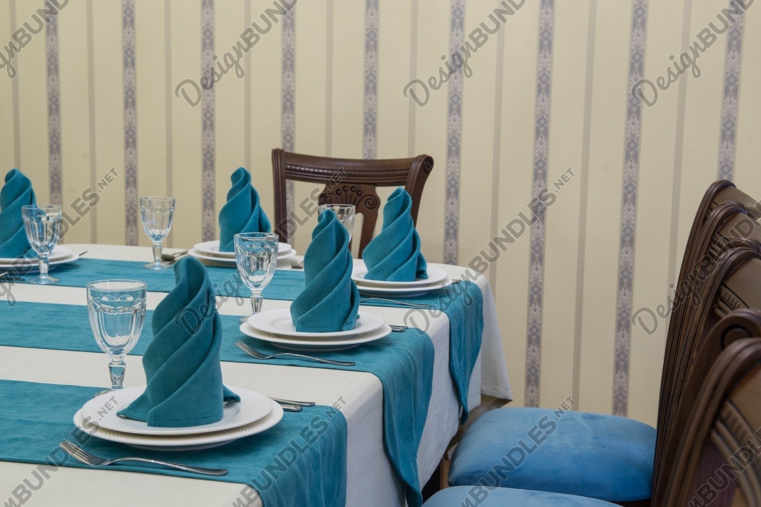 Serving banquet table in a luxurious restaurant (1031443) | Fashion ...