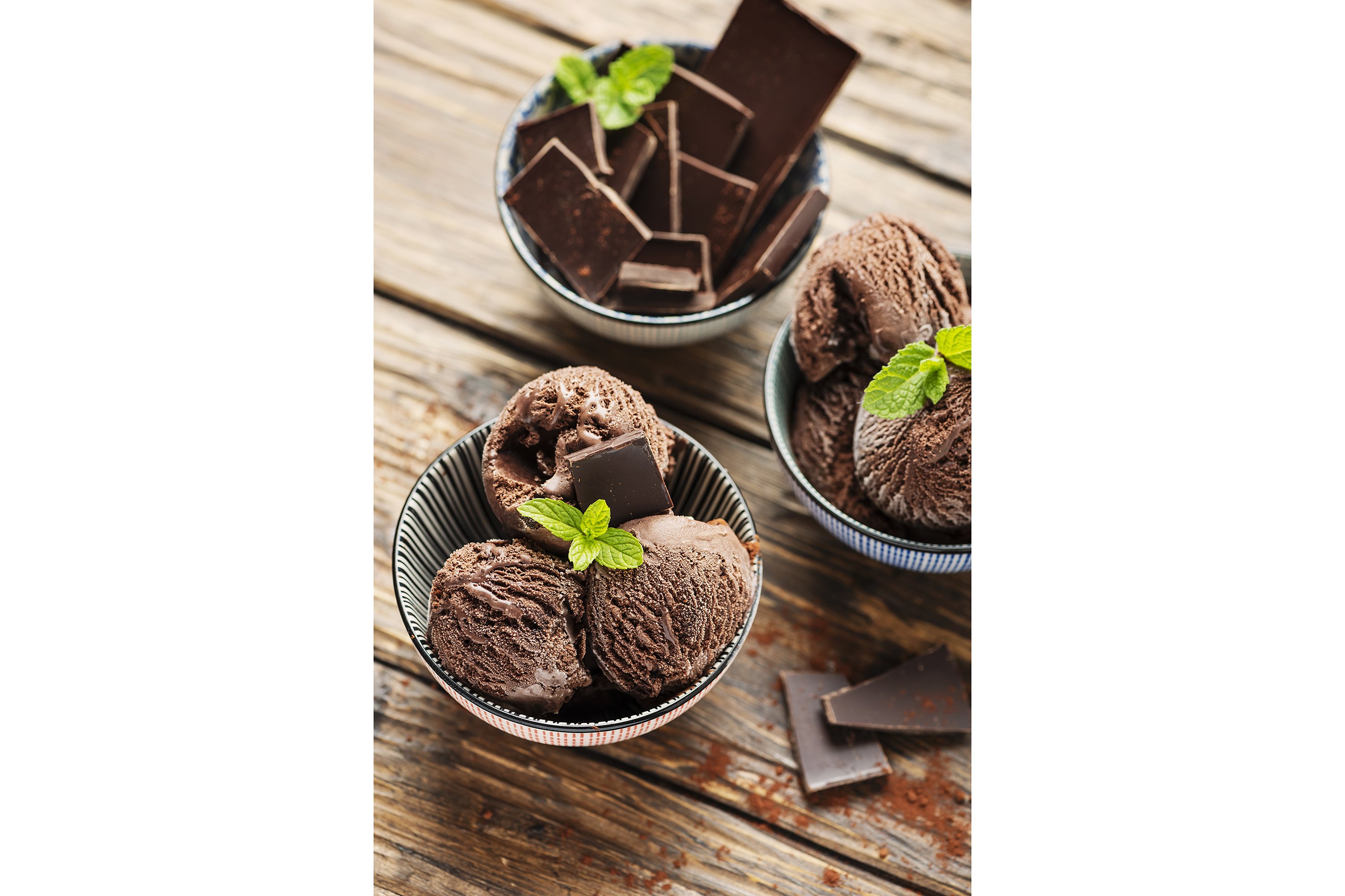 Chocolate ice-cream with mint (597107) | Food and Drink | Design Bundles