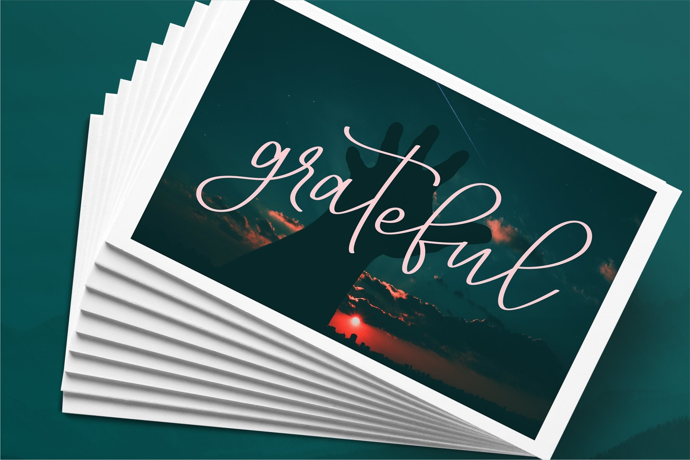 Astrid - A Beauty Handwritten Font