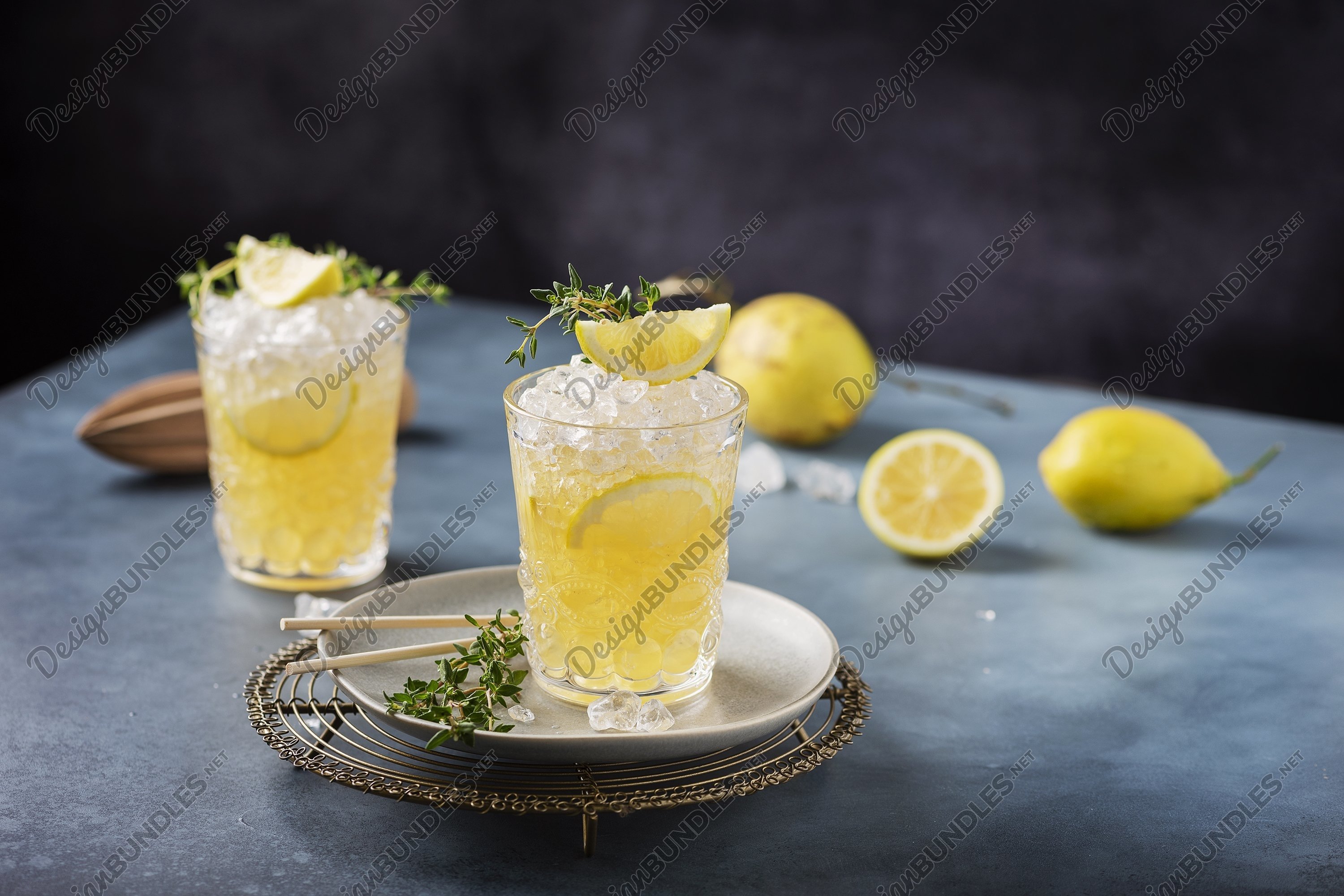 Cocktail with lemon, timo and crushed ice (963489) | Food and Drink ...