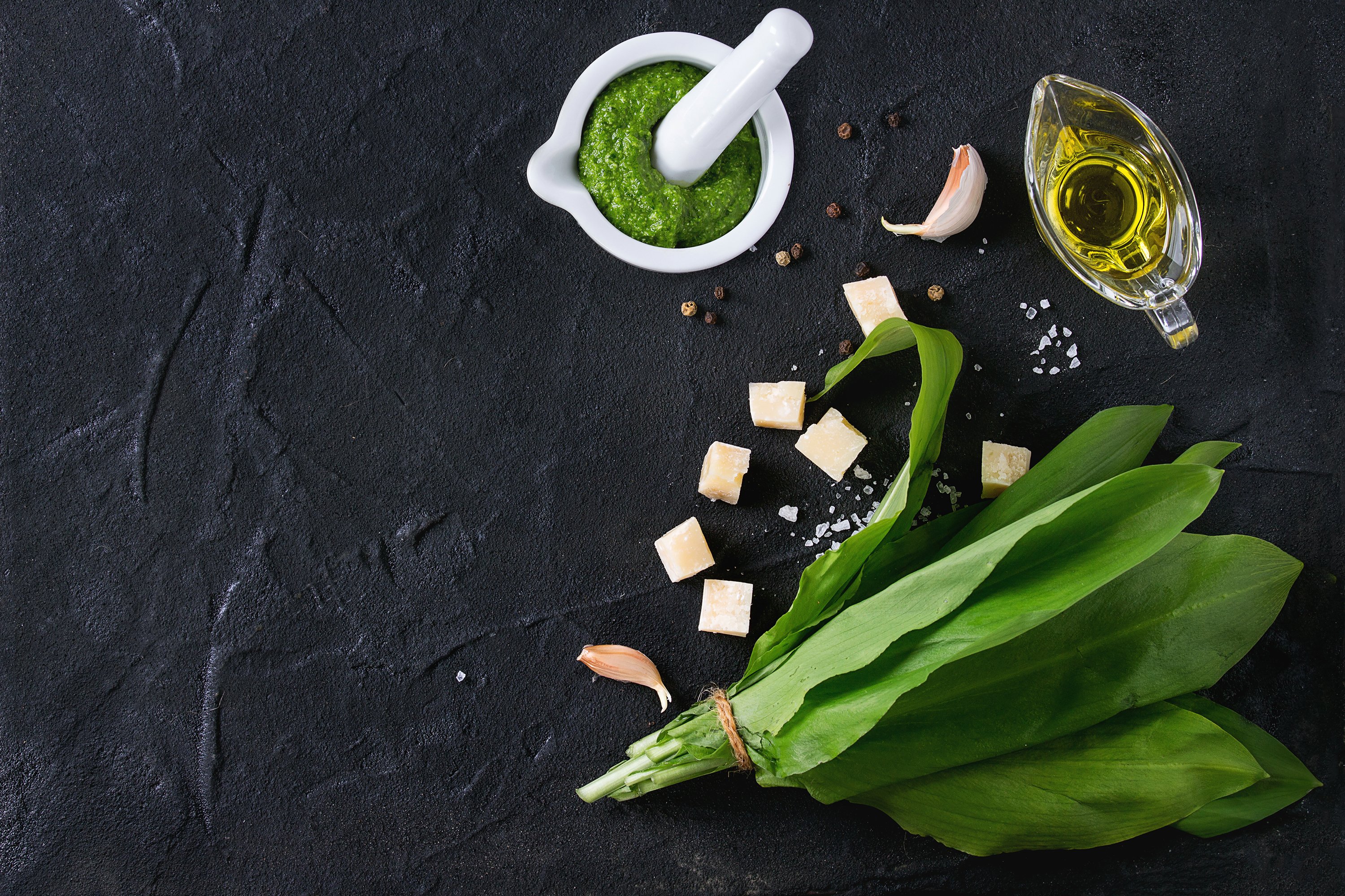 Bunch of fresh ramson (594514) | Food and Drink | Design Bundles