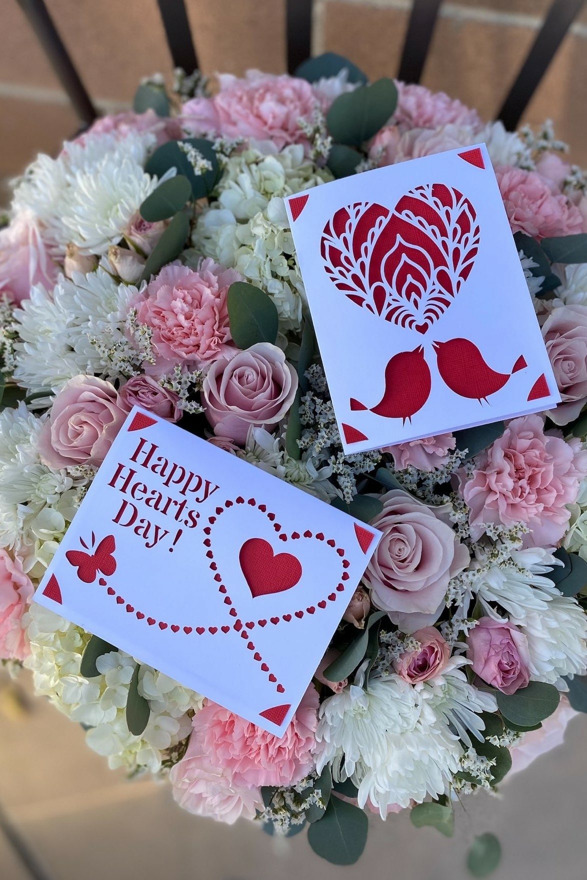 Happy Hearts Day Card, SVG template cut file for Cricut Joy.