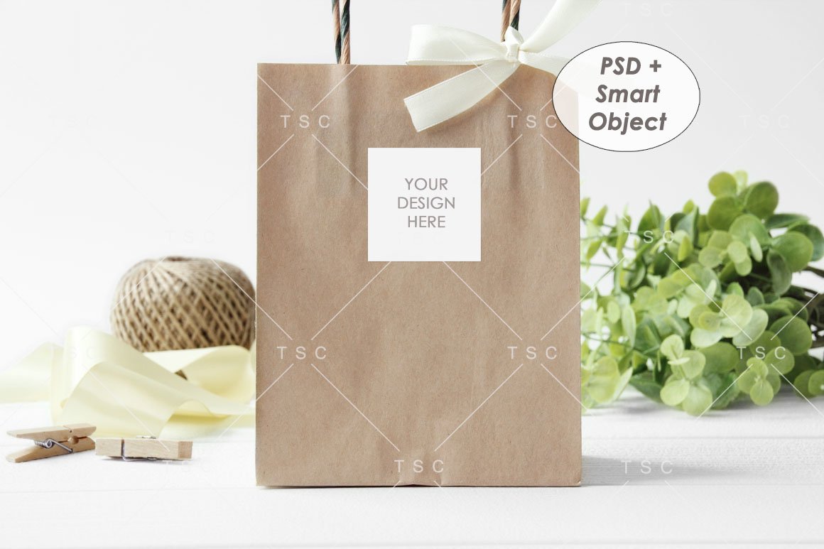 Square Sticker/Label Mockup / Kraft Paper Bag (1098096)