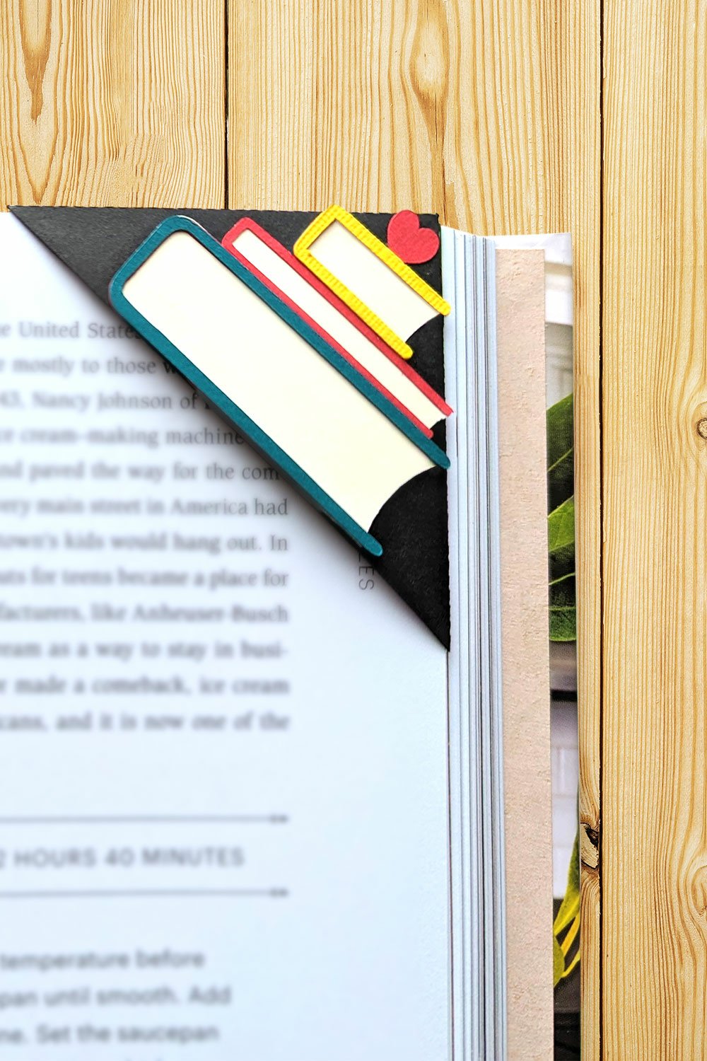 Stack of Books Papercut Corner Bookmark SVG File