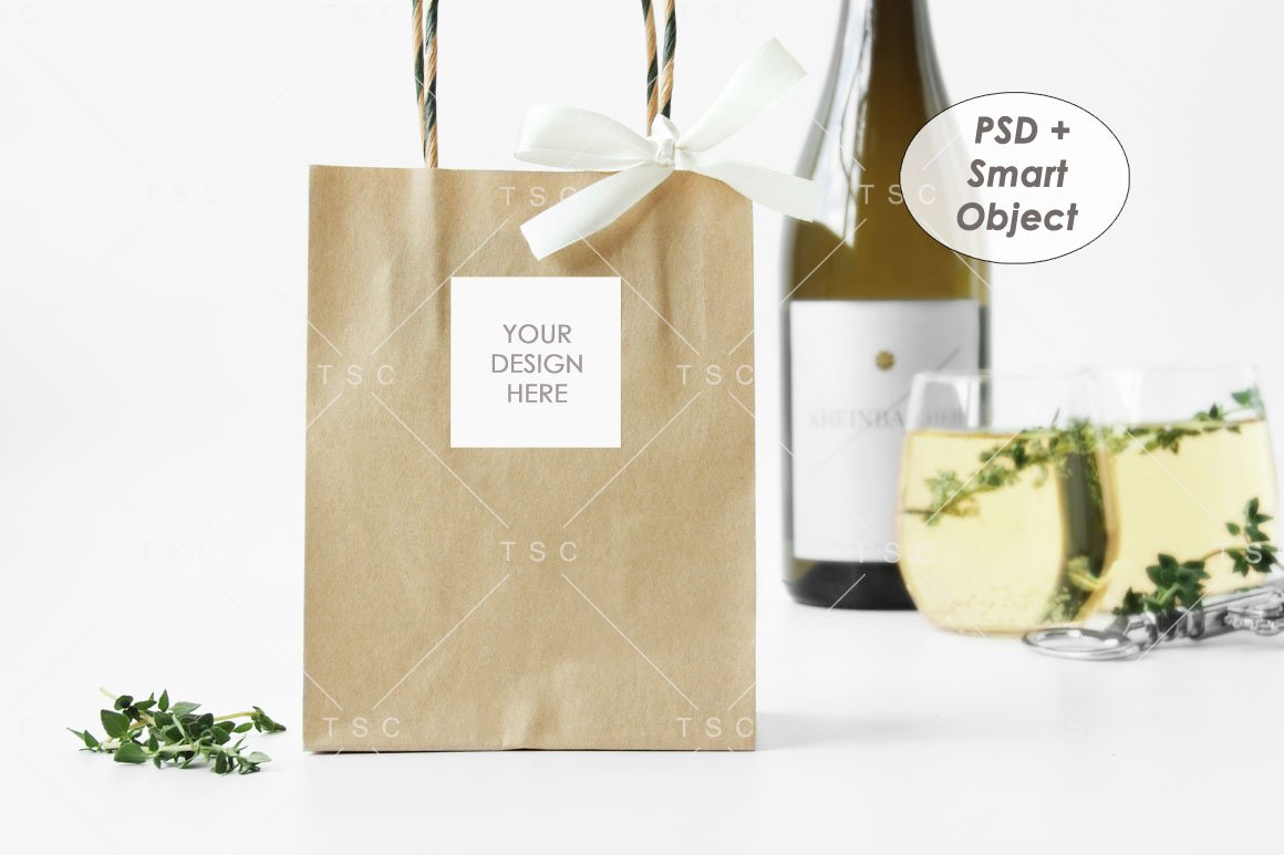 Square Sticker/Label Mockup / Kraft Paper Bag (1373616)