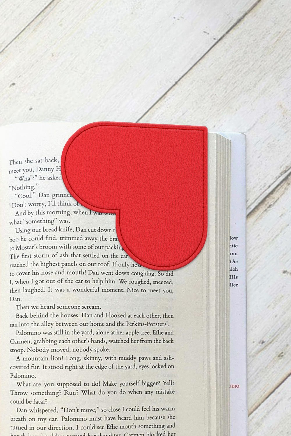 Heart Corner Bookmark ITH Applique Embroidery