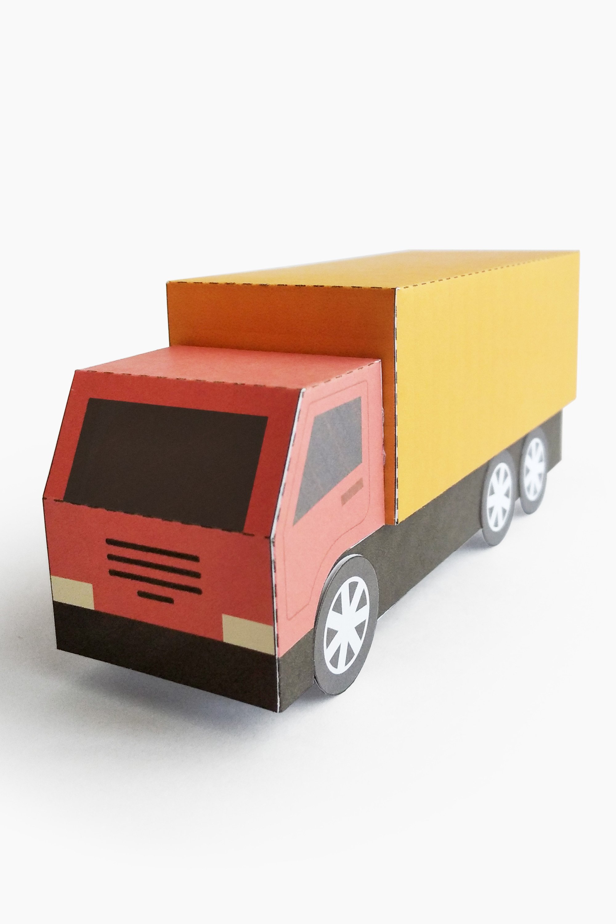 TRUCK Type B. Paper Toy / Gift Box