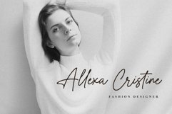 The Chairman Modern & Elegant Script Font / Best Seller Font