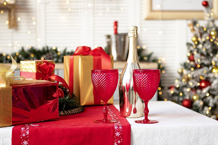 New Year's gifts in a festive wrapper on the table (2652524)