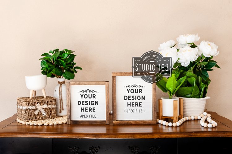 8x10 wood farmhouse sign mockup